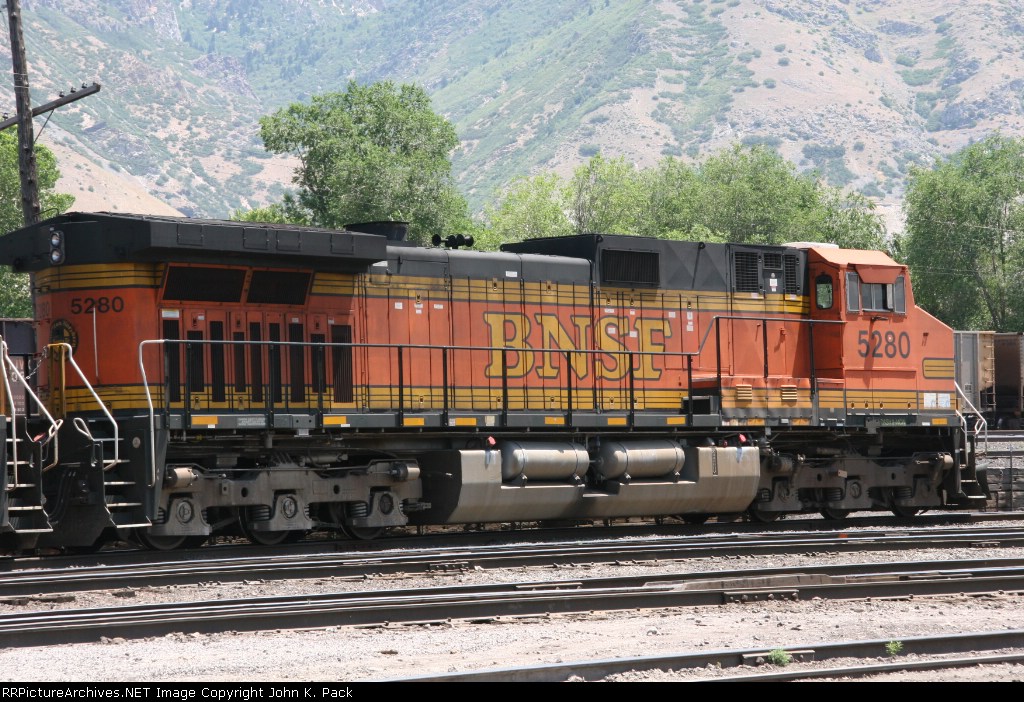 BNSF 5280